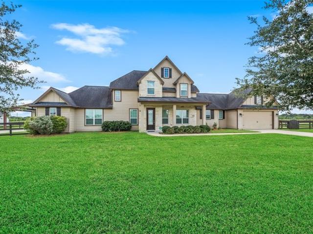 6811 Bayou Trail Dr, Alvin, TX 77511