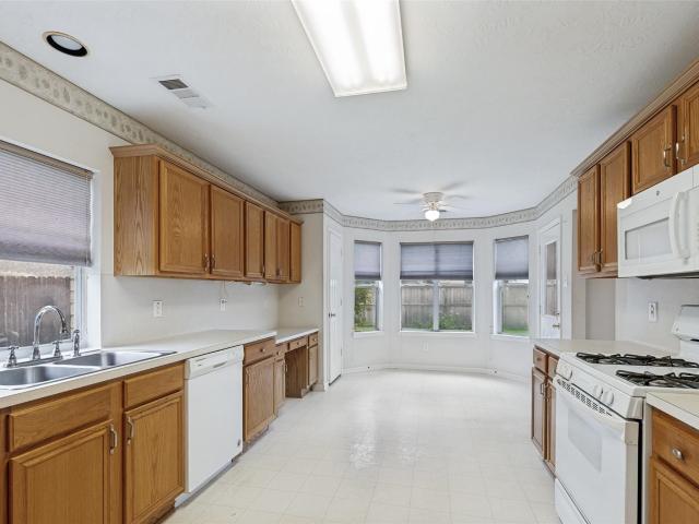 6811 Shelby Oaks Drive