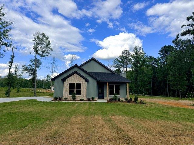 6812 N Detonti Rd, Bauxite, AR 72011