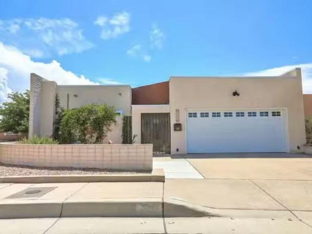 6812 BONITA PLZ NE, ALBUQUERQUE, NM 87110 Condo/Townhome For S.