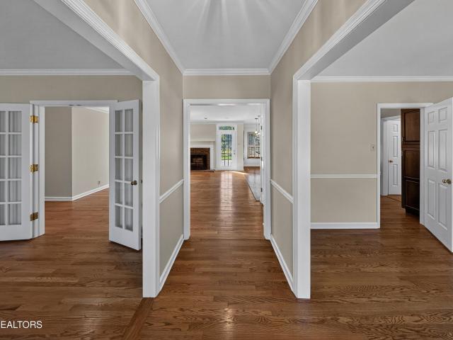 6812 Glenbrook Drive