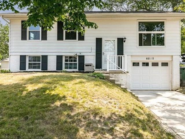 6812 Inwood Ln NE, Cedar Rapids, IA 52402