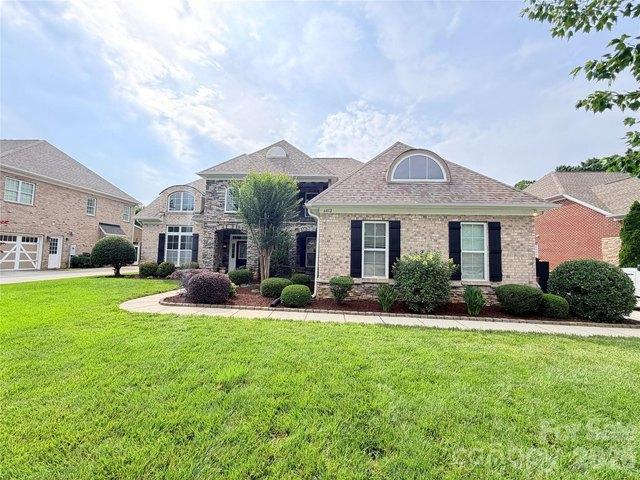 6812 South Creek Rd, Charlotte, NC 28277