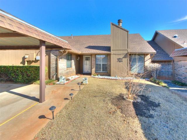 6813 NW 64th Terrace