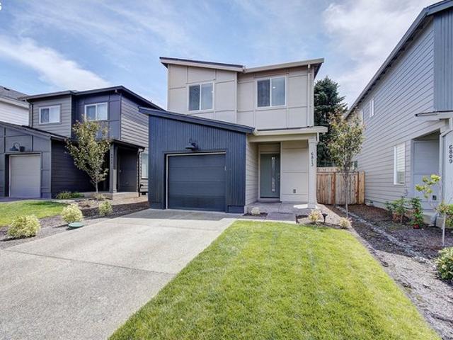 6813 NE 121st St, Vancouver, WA 98686