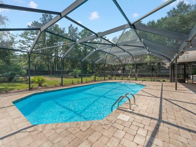 6813 Avenida De Galvez, Navarre, FL 32566