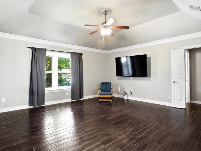 6813 Parkwood Drive