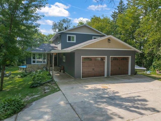 6813 Woodbine Ct SE, Rochester, MN 55904