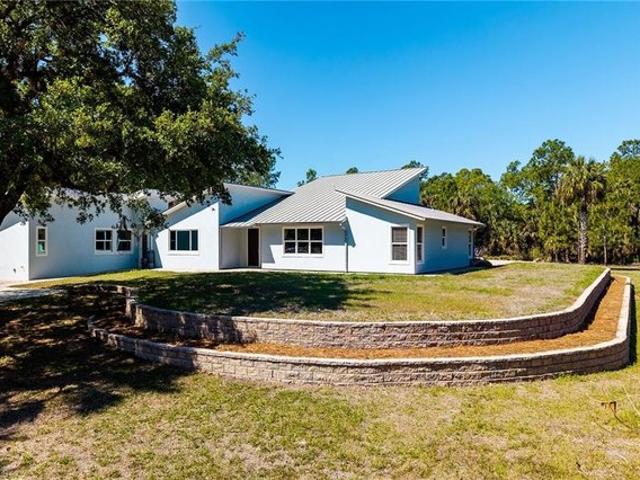 681 15th St SW, Naples, FL 34117