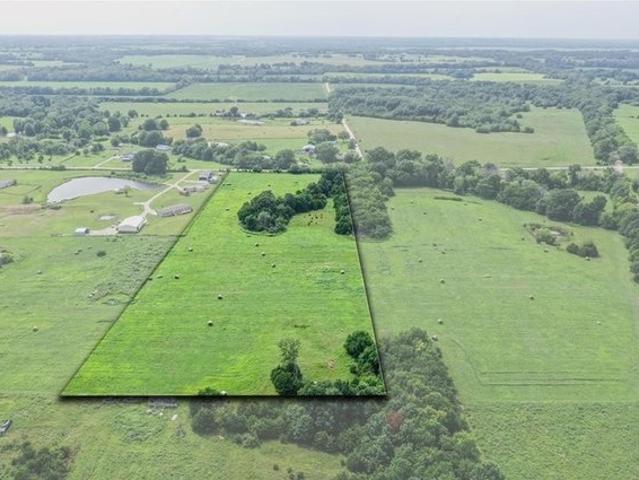 681 B SW State Highway T, Holden, MO 64040