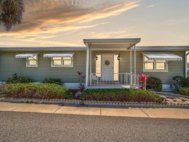 681 Gloriosa Dr, Venice, FL 34293
