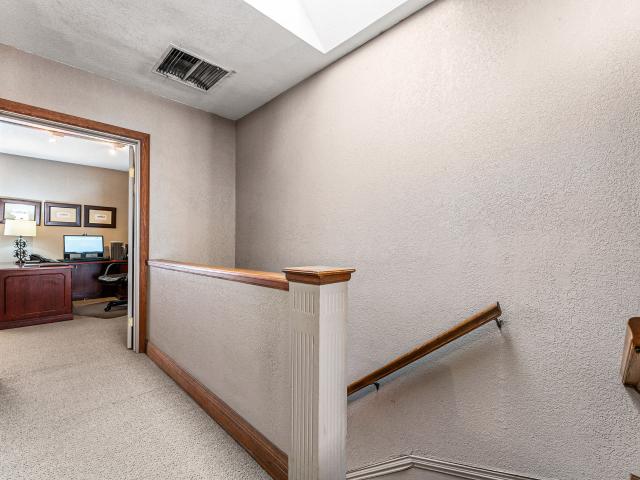 681 Grant St, Denver, CO 80203