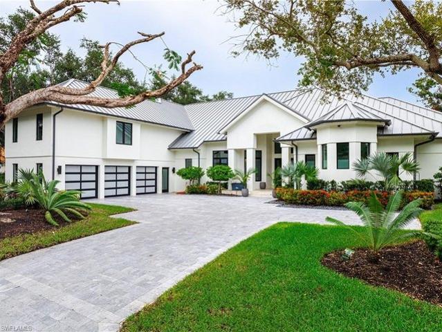 681 Katemore Ln, Naples, FL 34108