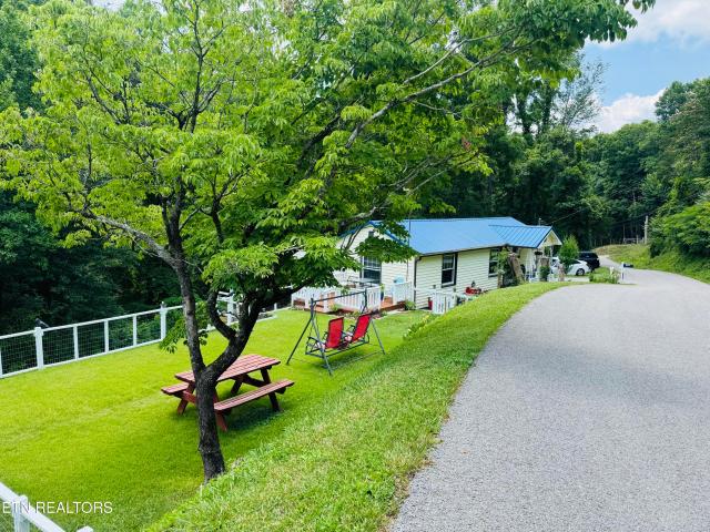 681 Island Cove Rd
