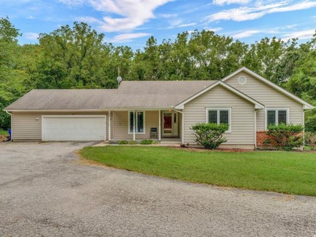 681 N 1495 Rd, Lawrence, KS 66049