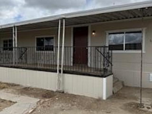 681 S Market Rd, Earlimart, CA 93219