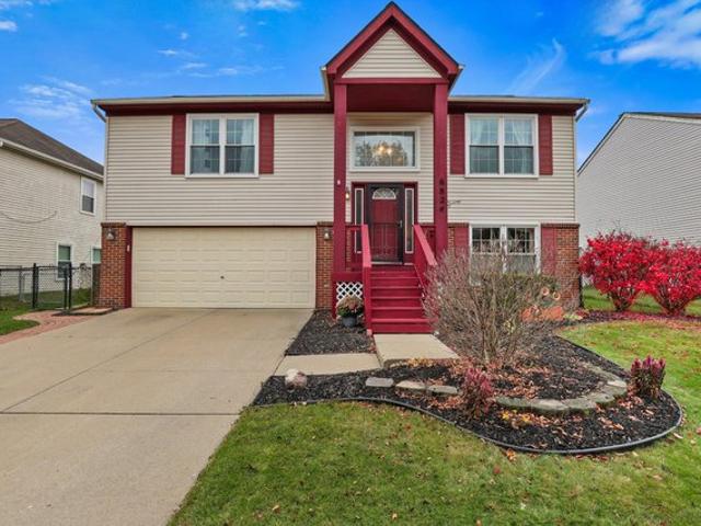6824 Maplelawn Dr, Ypsilanti, MI 48197