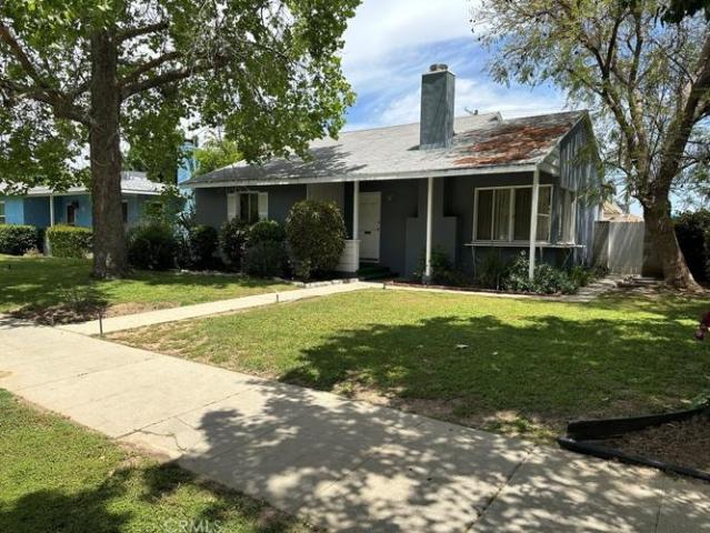 6824 Chimineas Ave, Reseda, CA 91335