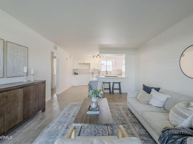 6824 E 2nd St Unit 204, Scottsdale, AZ 85251