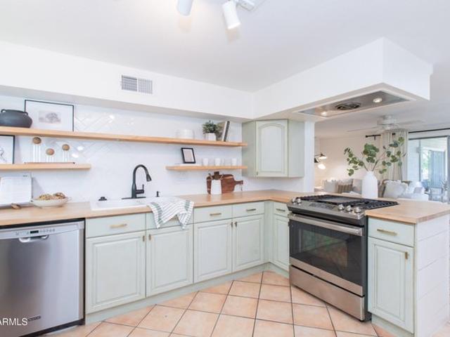 6824 E 2nd St Unit 202, Scottsdale, AZ 85251