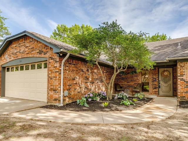 6824 Ridgewood Drive