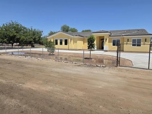 6824 W Illini St, Phoenix, AZ 85043