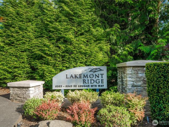 6825 SE Cougar Mountain Way