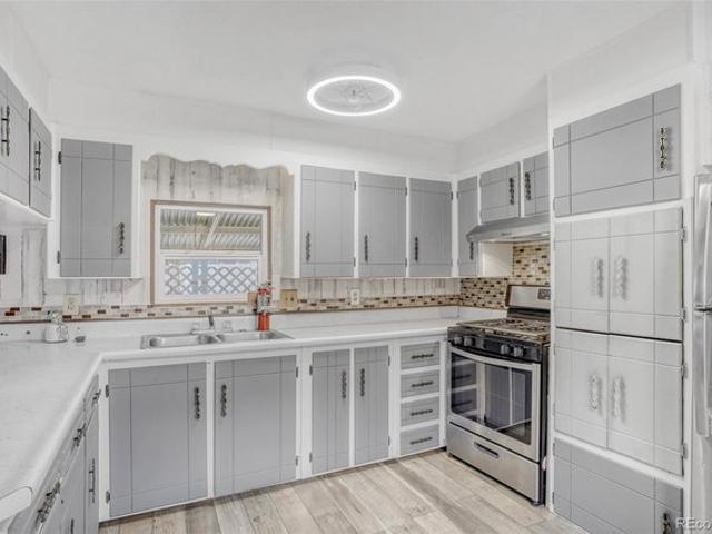 6825 W Mississippi Ave Lot 68, Lakewood, CO 80226