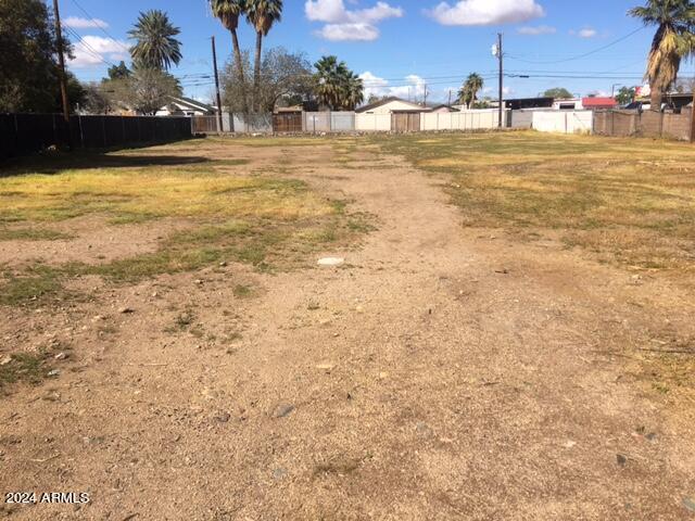 6826 N 59th Dr, Unit 5, Glendale, AZ 85301 | MLS #6679 | Compass