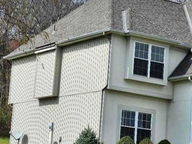 6826 N Charleston Dr, Kansas City, MO 64119