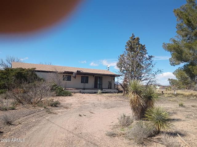 6826 n rock house road