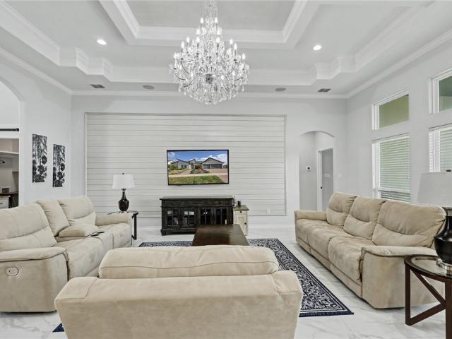 6826 Northwind Drive