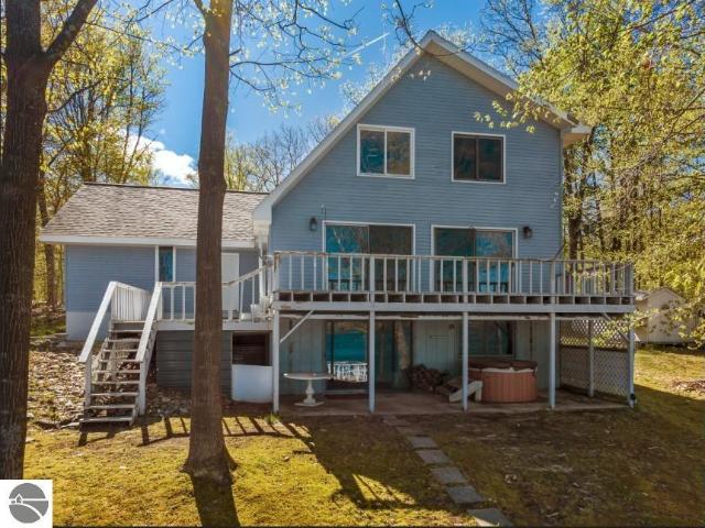 6826 Little Twin Lake Road NE