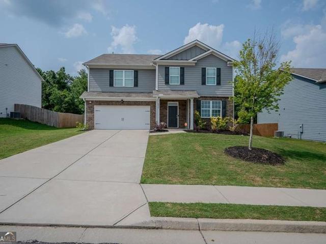 6827 Chataran Dr, Lithia Springs, GA 30122