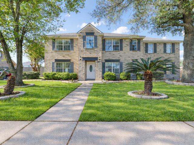 6827 Crystal Point Dr, Katy, TX 77449 | MLS #19935 | Compass