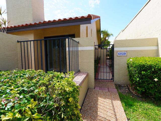 6829 Pradera Dr, Boca Raton, FL 33433 | MLS #B26015 | Compass