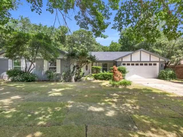 6829 Shadydale Dr, North Richland Hills, TX 76182 MLS 20912506