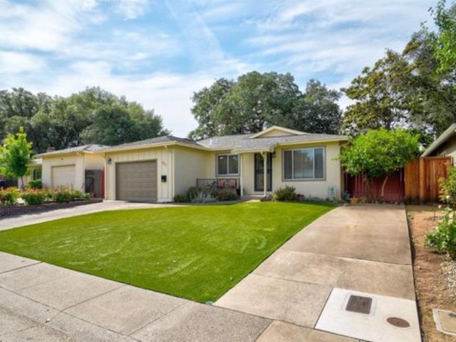 6820 Admiral Ave, Fair Oaks, CA 95628