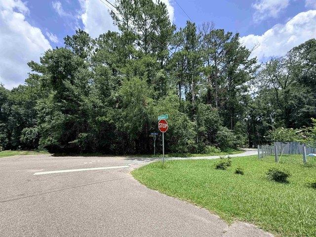 6820 Birdsong Trl, Tallahassee, FL 32309