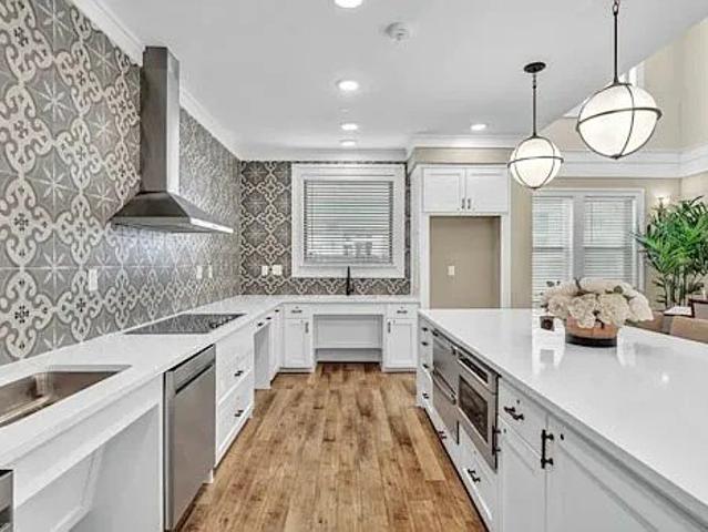 6820 Communications Pkwy, Plano, TX 75024
