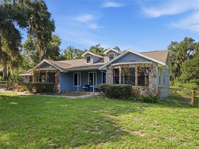 6820 Tuscawilla Dr, Leesburg, FL 34748