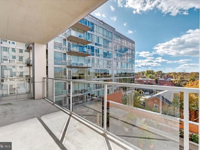 6820 Wisconsin Ave Apt 4006, Bethesda, MD 20815