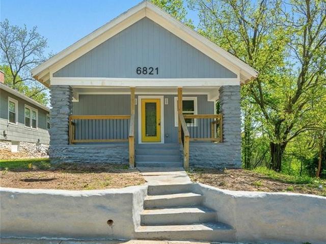 6821 Monroe Ave, Kansas City, MO 64132