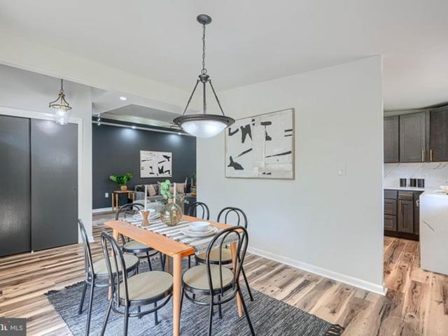 6821 Barnett Rd, Baltimore, MD 21239