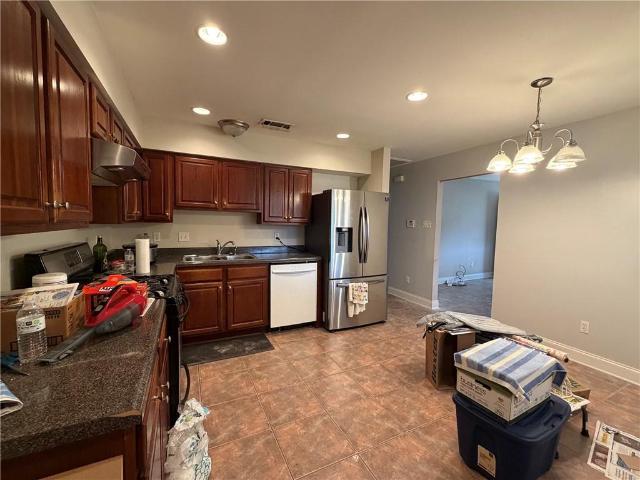 6821 Fleur De Lis Drive