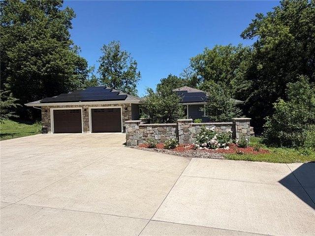6821 Long Lake Rd, Willmar, MN 56201