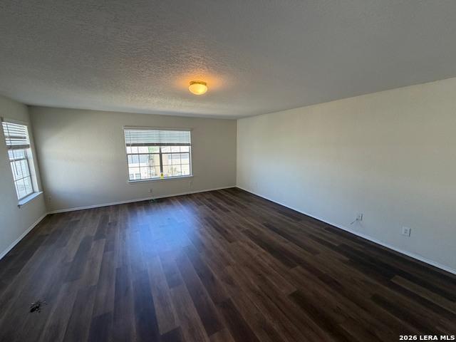 6821 Riverwood