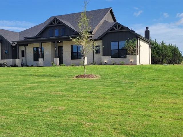 6821 Southrock Dr, Midlothian, TX 76065