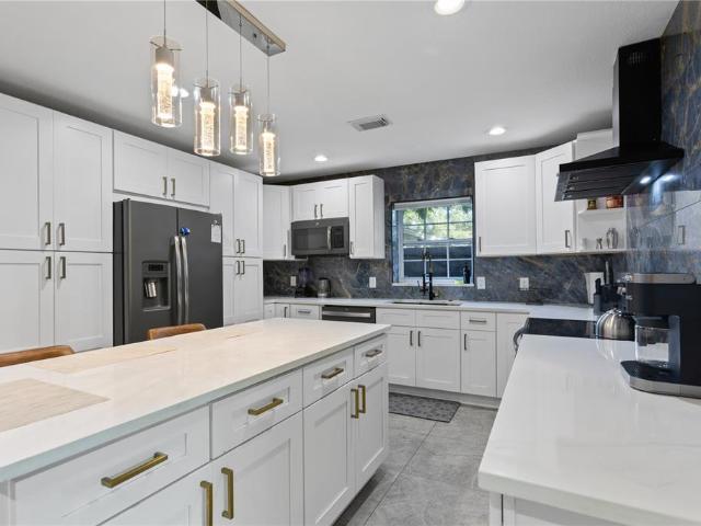 6822 S Wall St, Tampa, FL 33616 | MLS #TB8525