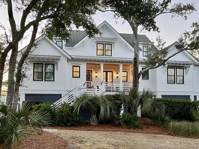 6823 Back Bay Dr, Isle of Palms, SC 29451